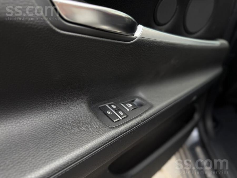 Grey BMW 530 2009 in Riga, with an engine capacity of 3.00 L and mileage of 330 thousand km for 9990 €, photo 12 on AUTOMOTO.COM.LV