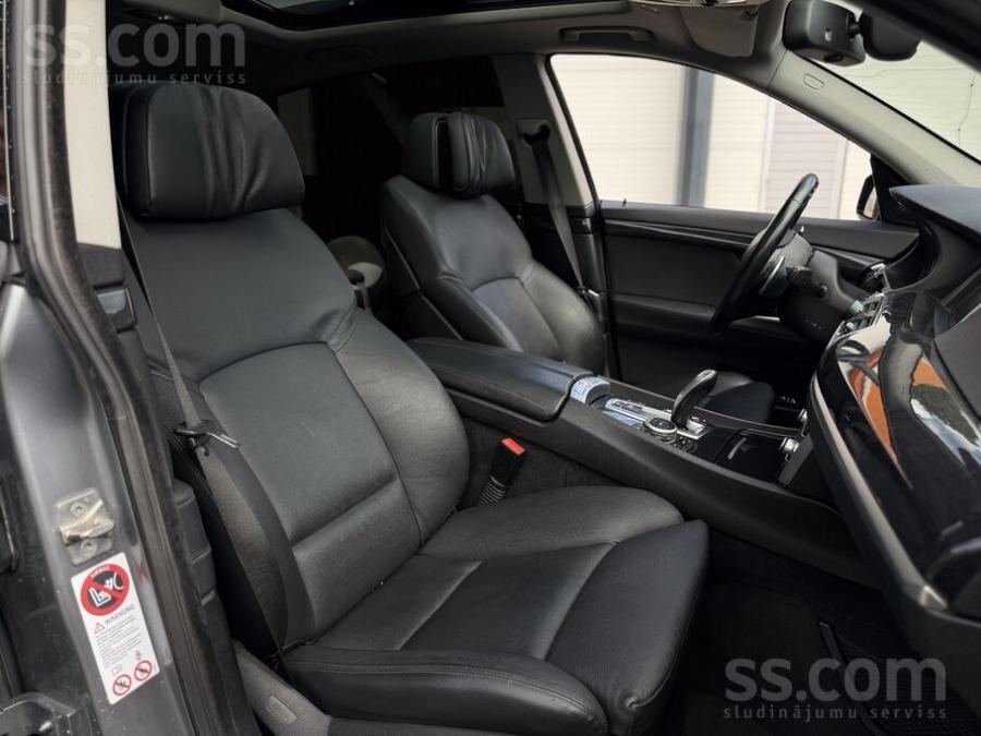 Grey BMW 530 2009 in Riga, with an engine capacity of 3.00 L and mileage of 330 thousand km for 9990 €, photo 15 on AUTOMOTO.COM.LV