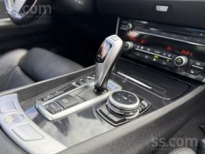 Grey BMW 530 2009 in Riga, with an engine capacity of 3.00 L and mileage of 330 thousand km for 9990 €, photo 16 on AUTOMOTO.COM.LV