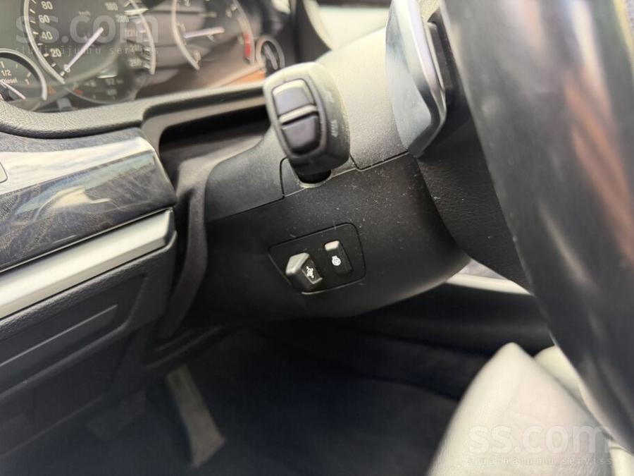 Grey BMW 530 2009 in Riga, with an engine capacity of 3.00 L and mileage of 330 thousand km for 9990 €, photo 18 on AUTOMOTO.COM.LV