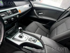 Grey BMW 530 2009 in Riga, with an engine capacity of 3.00 L and mileage of 292 thousand km for 3990 €, photo 14 on AUTOMOTO.COM.LV
