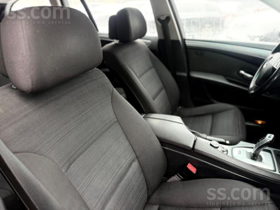Grey BMW 530 2009 in Riga, with an engine capacity of 3.00 L and mileage of 292 thousand km for 3990 €, photo 18 on AUTOMOTO.COM.LV