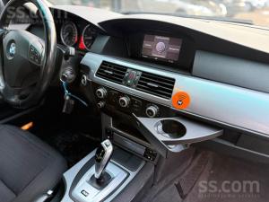 Grey BMW 530 2009 in Riga, with an engine capacity of 3.00 L and mileage of 292 thousand km for 3990 €, photo 19 on AUTOMOTO.COM.LV