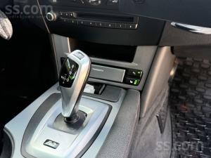 Grey BMW 530 2009 in Riga, with an engine capacity of 3.00 L and mileage of 292 thousand km for 3990 €, photo 20 on AUTOMOTO.COM.LV