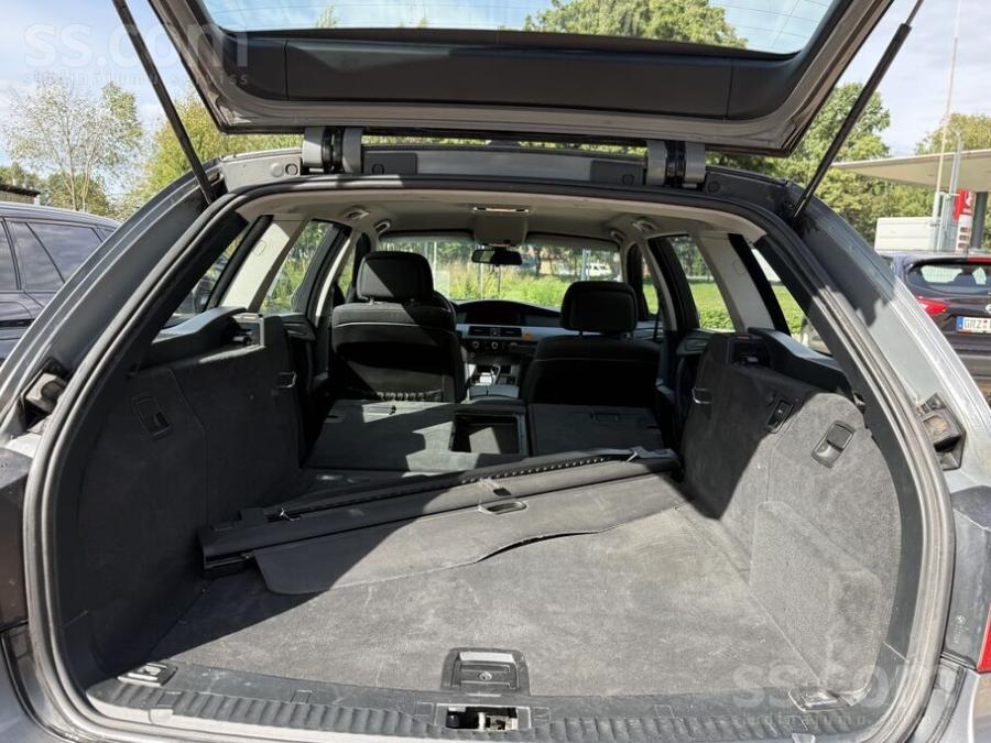 Grey BMW 530 2009 in Riga, with an engine capacity of 3.00 L and mileage of 292 thousand km for 3990 €, photo 25 on AUTOMOTO.COM.LV