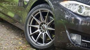 Grey BMW 530 2010 in Dobele, with an engine capacity of 3.00 L and mileage of 319 thousand km for 8200 €, photo 9 on AUTOMOTO.COM.LV