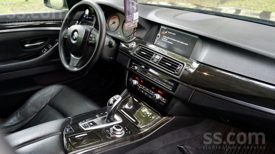 Grey BMW 530 2010 in Dobele, with an engine capacity of 3.00 L and mileage of 319 thousand km for 8200 €, photo 18 on AUTOMOTO.COM.LV