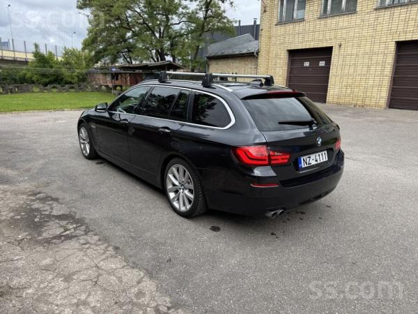 Pelēks BMW 530 2010 Rīga, ar dzinēja tilpumu 3.00 L un nobraukumu 252 tūkst. km par 13000 €, foto 4 vietnē AUTOMOTO.COM.LV