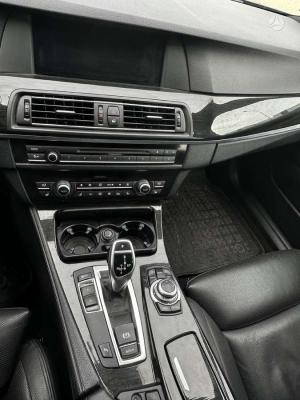 Grey BMW 530 2010 in Vilnius, with an engine capacity of 2.99 L and mileage of 321 thousand km for 7900 €, photo 25 on AUTOMOTO.COM.LV