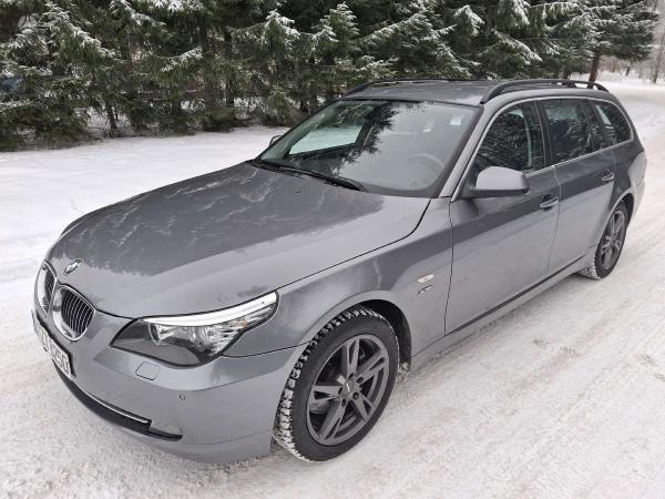 Grey BMW 530 2010 in Prienai, with an engine capacity of 2.99 L and mileage of 263 thousand km for 4400 €, photo 2 on AUTOMOTO.COM.LV