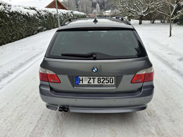 Grey BMW 530 2010 in Prienai, with an engine capacity of 2.99 L and mileage of 263 thousand km for 4400 €, photo 5 on AUTOMOTO.COM.LV