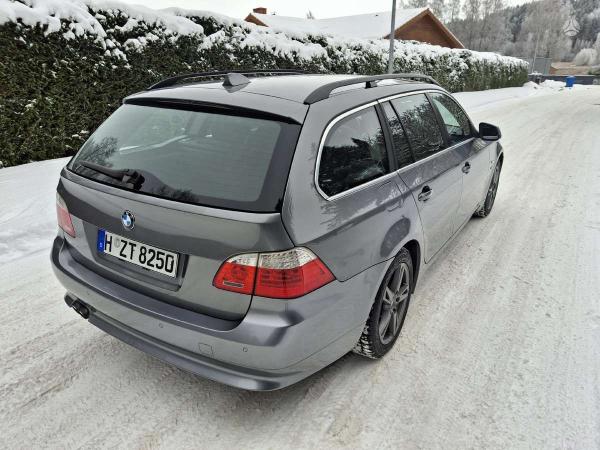 Grey BMW 530 2010 in Prienai, with an engine capacity of 2.99 L and mileage of 263 thousand km for 4400 €, photo 6 on AUTOMOTO.COM.LV