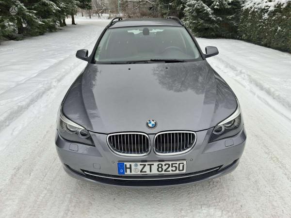 Grey BMW 530 2010 in Prienai, with an engine capacity of 2.99 L and mileage of 263 thousand km for 4400 €, photo 10 on AUTOMOTO.COM.LV