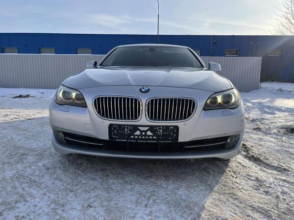 Pelēks BMW 530 2010 Šauļi, ar dzinēja tilpumu 2.99 L un nobraukumu 316 tūkst. km par 5950 €, foto 4 vietnē AUTOMOTO.COM.LV