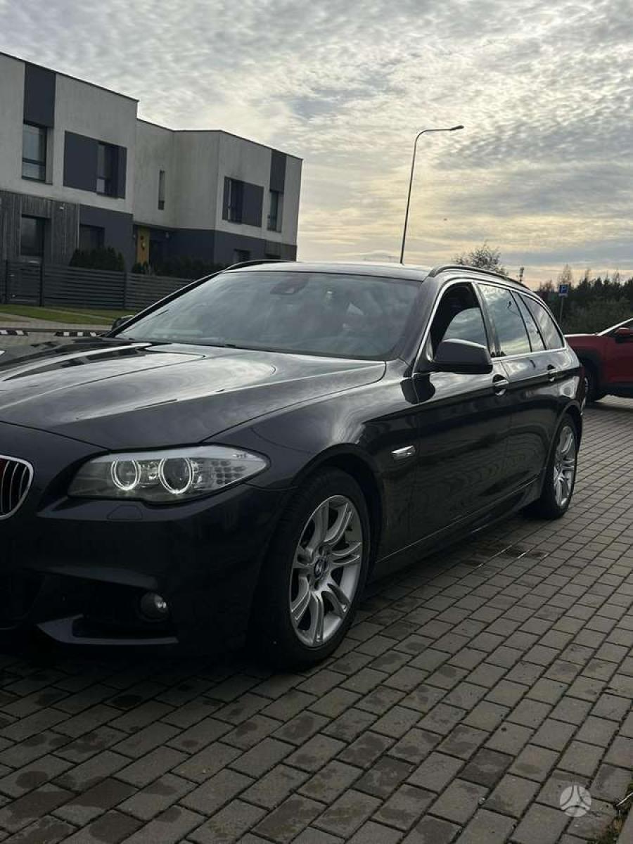 Grey BMW 530 2010 in Vilnius, with an engine capacity of 2.99 L and mileage of 320 thousand km for 7200 €, photo 9 on AUTOMOTO.COM.LV