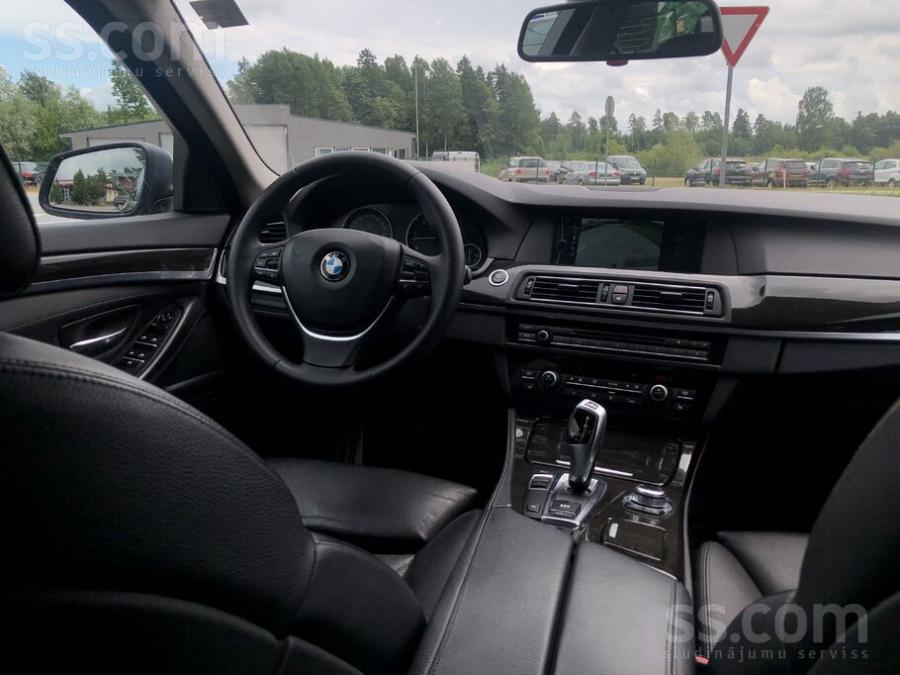 Grey BMW 530 2010 in Cesis, with an engine capacity of 3.00 L and mileage of 0 thousand km for 8900 €, photo 8 on AUTOMOTO.COM.LV