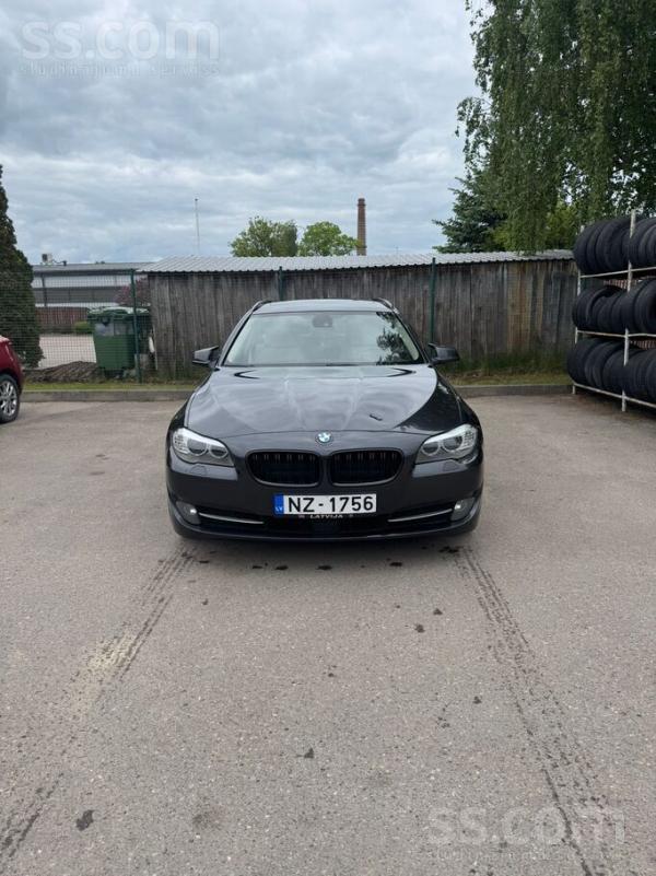 Pelēks BMW 530 2010 Jelgava, ar dzinēja tilpumu 3.00 L un nobraukumu 355 tūkst. km par 11000 €, foto 2 vietnē AUTOMOTO.COM.LV