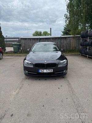 Pelēks BMW 530 2010 Jelgava, ar dzinēja tilpumu 3.00 L un nobraukumu 355 tūkst. km par 11000 €, foto 3 vietnē AUTOMOTO.COM.LV