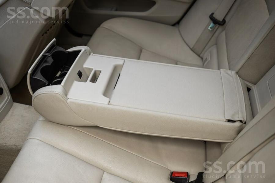 Pelēks BMW 530 2010 Rīga, ar dzinēja tilpumu 3.00 L un nobraukumu 337 tūkst. km par 6500 €, foto 14 vietnē AUTOMOTO.COM.LV