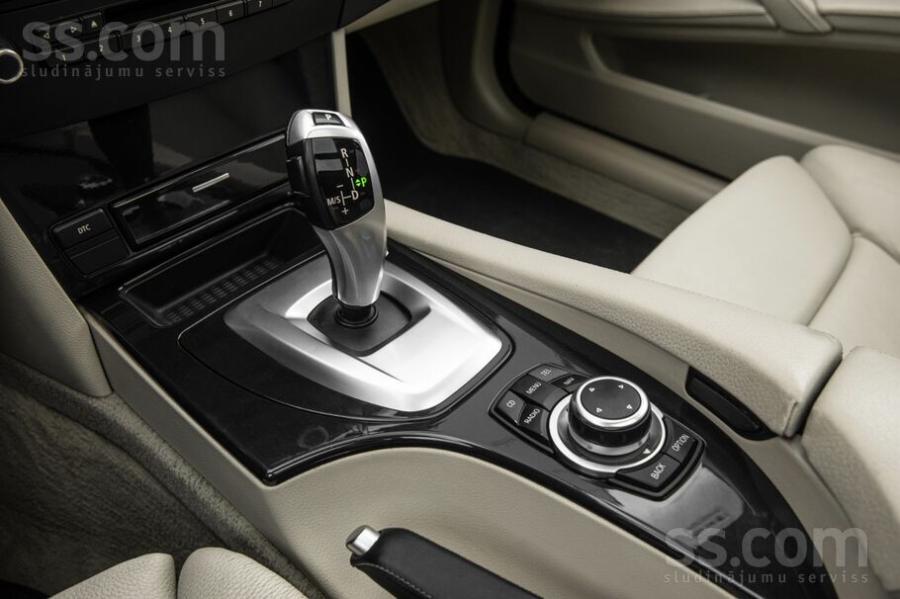 Pelēks BMW 530 2010 Rīga, ar dzinēja tilpumu 3.00 L un nobraukumu 337 tūkst. km par 6500 €, foto 25 vietnē AUTOMOTO.COM.LV