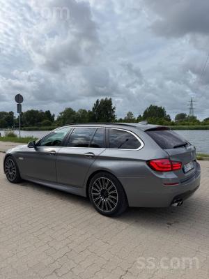 Pelēks BMW 530 2010 Liepāja, ar dzinēja tilpumu 3.00 L un nobraukumu 400 tūkst. km par 6500 €, foto 4 vietnē AUTOMOTO.COM.LV