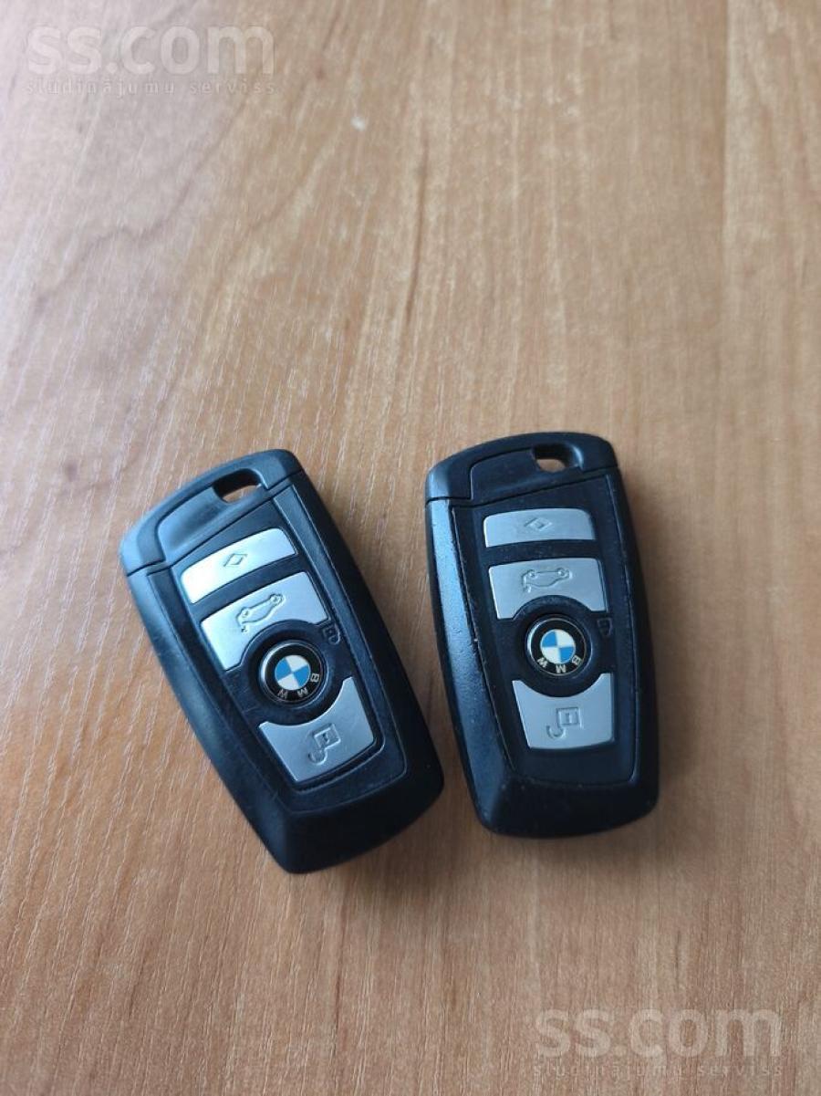 Grey BMW 530 2010 in Liepaja, with an engine capacity of 3.00 L and mileage of 309 thousand km for 7200 €, photo 10 on AUTOMOTO.COM.LV