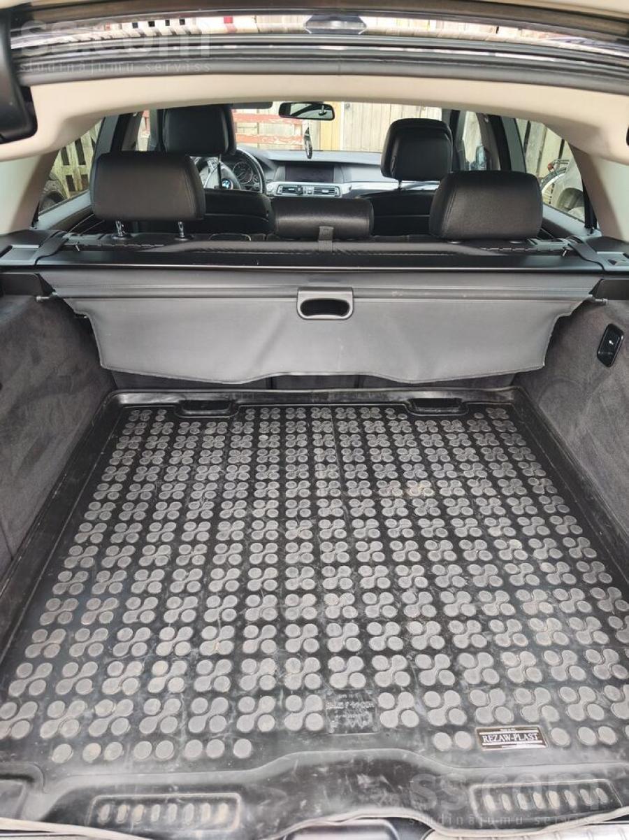 Grey BMW 530 2010 in Liepaja, with an engine capacity of 3.00 L and mileage of 309 thousand km for 7200 €, photo 11 on AUTOMOTO.COM.LV