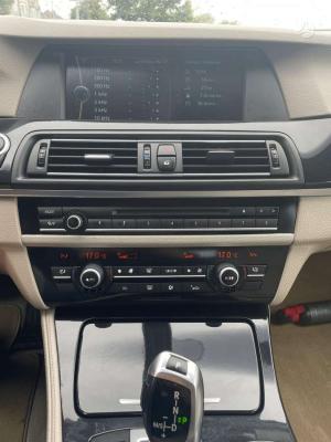 Grey BMW 530 2010 in Kaunas, with an engine capacity of 3.00 L and mileage of 420 thousand km for 5600 €, photo 8 on AUTOMOTO.COM.LV