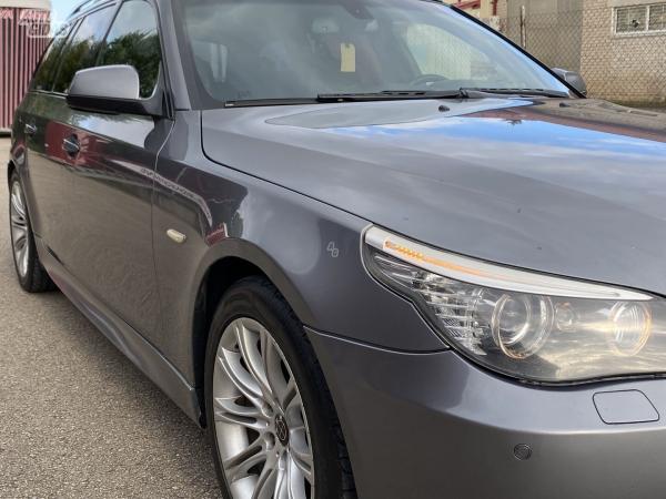 Grey BMW 530 2010 in Mazeikiai, with an engine capacity of 3.00 L and mileage of 273 thousand km for 5000 €, photo 9 on AUTOMOTO.COM.LV