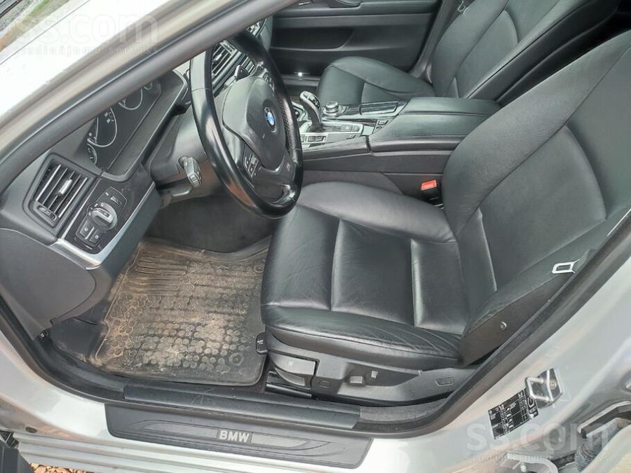 Grey BMW 530 2010 in Jelgava, with an engine capacity of 3.00 L and mileage of 284 thousand km for 8300 €, photo 18 on AUTOMOTO.COM.LV
