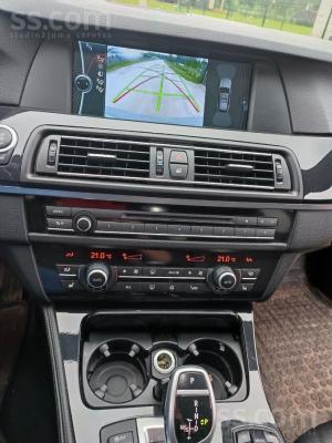 Grey BMW 530 2010 in Jelgava, with an engine capacity of 3.00 L and mileage of 284 thousand km for 8300 €, photo 22 on AUTOMOTO.COM.LV