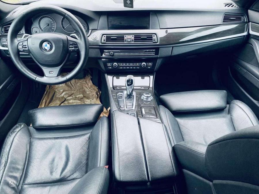 Pelēks BMW 530 2011 Utena, ar dzinēja tilpumu 2.99 L un nobraukumu 390 tūkst. km par 5100 €, foto 19 vietnē AUTOMOTO.COM.LV