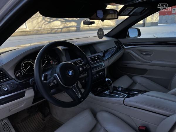 Pelēks BMW 530 2011 Alīta, ar dzinēja tilpumu 3.00 L un nobraukumu 440 tūkst. km par 9950 €, foto 8 vietnē AUTOMOTO.COM.LV