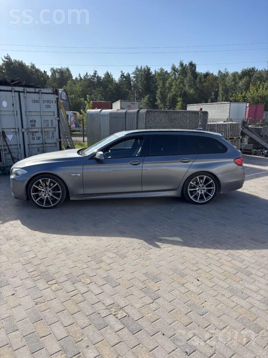Grey BMW 530 2011 in Riga, with an engine capacity of 3.00 L and mileage of 370 thousand km for 9550 €, photo 1 on AUTOMOTO.COM.LV