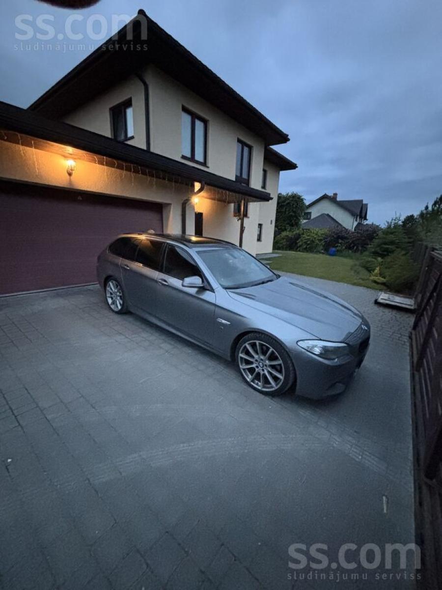 Grey BMW 530 2011 in Riga, with an engine capacity of 3.00 L and mileage of 370 thousand km for 9550 €, photo 6 on AUTOMOTO.COM.LV