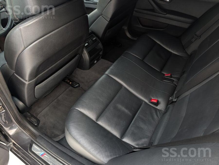 Pelēks BMW 530 2011 Jūrmala, ar dzinēja tilpumu 3.00 L un nobraukumu 345 tūkst. km par 8990 €, foto 18 vietnē AUTOMOTO.COM.LV