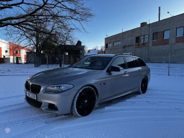 Pelēks BMW 530 2011 Alīta, ar dzinēja tilpumu 2.99 L un nobraukumu 440 tūkst. km par 9850 €, foto 1 vietnē AUTOMOTO.COM.LV