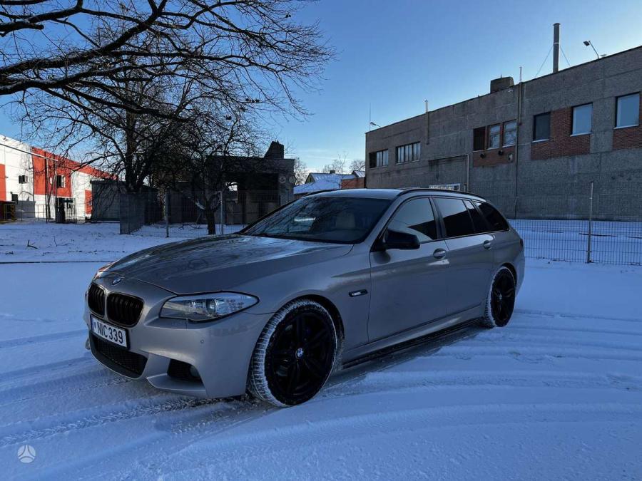 Pelēks BMW 530 2011 Alīta, ar dzinēja tilpumu 2.99 L un nobraukumu 440 tūkst. km par 9850 €, foto 1 vietnē AUTOMOTO.COM.LV