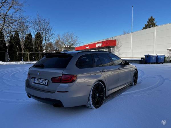 Pelēks BMW 530 2011 Alīta, ar dzinēja tilpumu 2.99 L un nobraukumu 440 tūkst. km par 9850 €, foto 4 vietnē AUTOMOTO.COM.LV