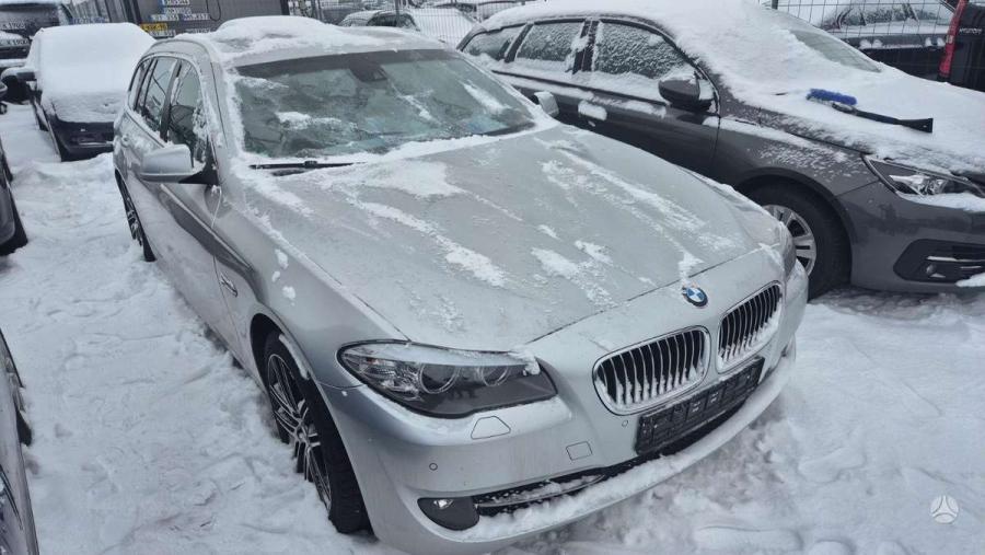 Pelēks BMW 530 2011 Marijampole, ar dzinēja tilpumu 2.99 L un nobraukumu 287 tūkst. km par 8485 €, foto 3 vietnē AUTOMOTO.COM.LV