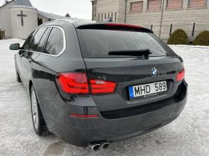 Pelēks BMW 530 2011 Alīta, ar dzinēja tilpumu 3.00 L un nobraukumu 325 tūkst. km par 6750 €, foto 4 vietnē AUTOMOTO.COM.LV