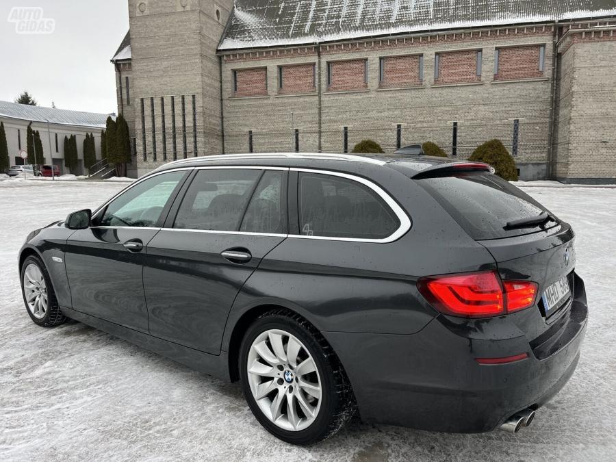 Pelēks BMW 530 2011 Alīta, ar dzinēja tilpumu 3.00 L un nobraukumu 325 tūkst. km par 6750 €, foto 11 vietnē AUTOMOTO.COM.LV