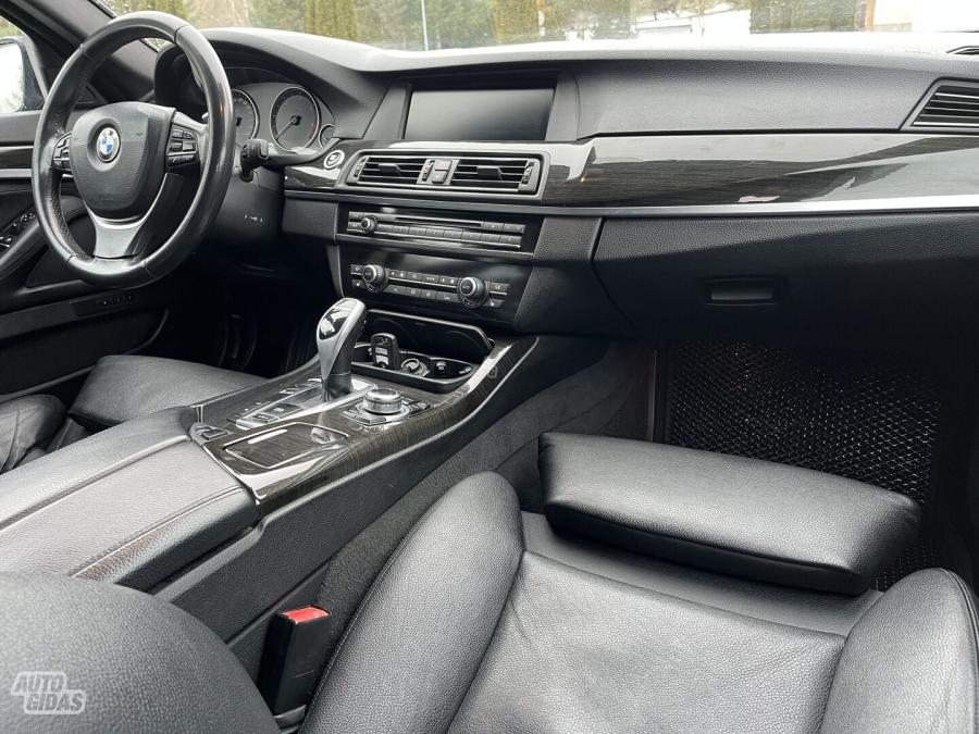 Pelēks BMW 530 2011 Alīta, ar dzinēja tilpumu 3.00 L un nobraukumu 325 tūkst. km par 6750 €, foto 19 vietnē AUTOMOTO.COM.LV