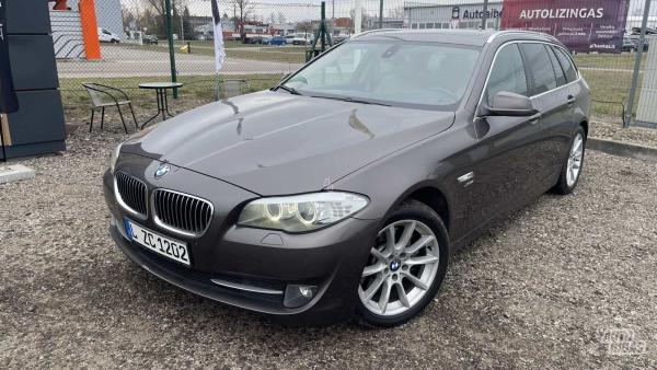 Pelēks BMW 530 2011 Marijampole, ar dzinēja tilpumu 3.00 L un nobraukumu 313 tūkst. km par 7990 €, foto 2 vietnē AUTOMOTO.COM.LV
