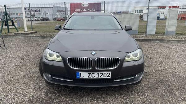 Pelēks BMW 530 2011 Marijampole, ar dzinēja tilpumu 3.00 L un nobraukumu 313 tūkst. km par 7990 €, foto 4 vietnē AUTOMOTO.COM.LV