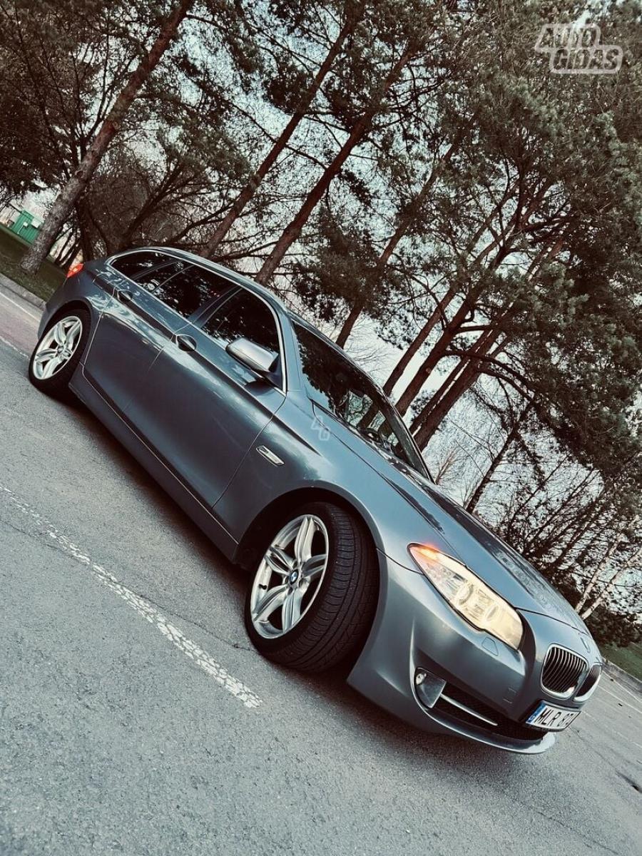 Pelēks BMW 530 2011 Joniškis, ar dzinēja tilpumu 3.00 L un nobraukumu 345 tūkst. km par 8500 €, foto 4 vietnē AUTOMOTO.COM.LV