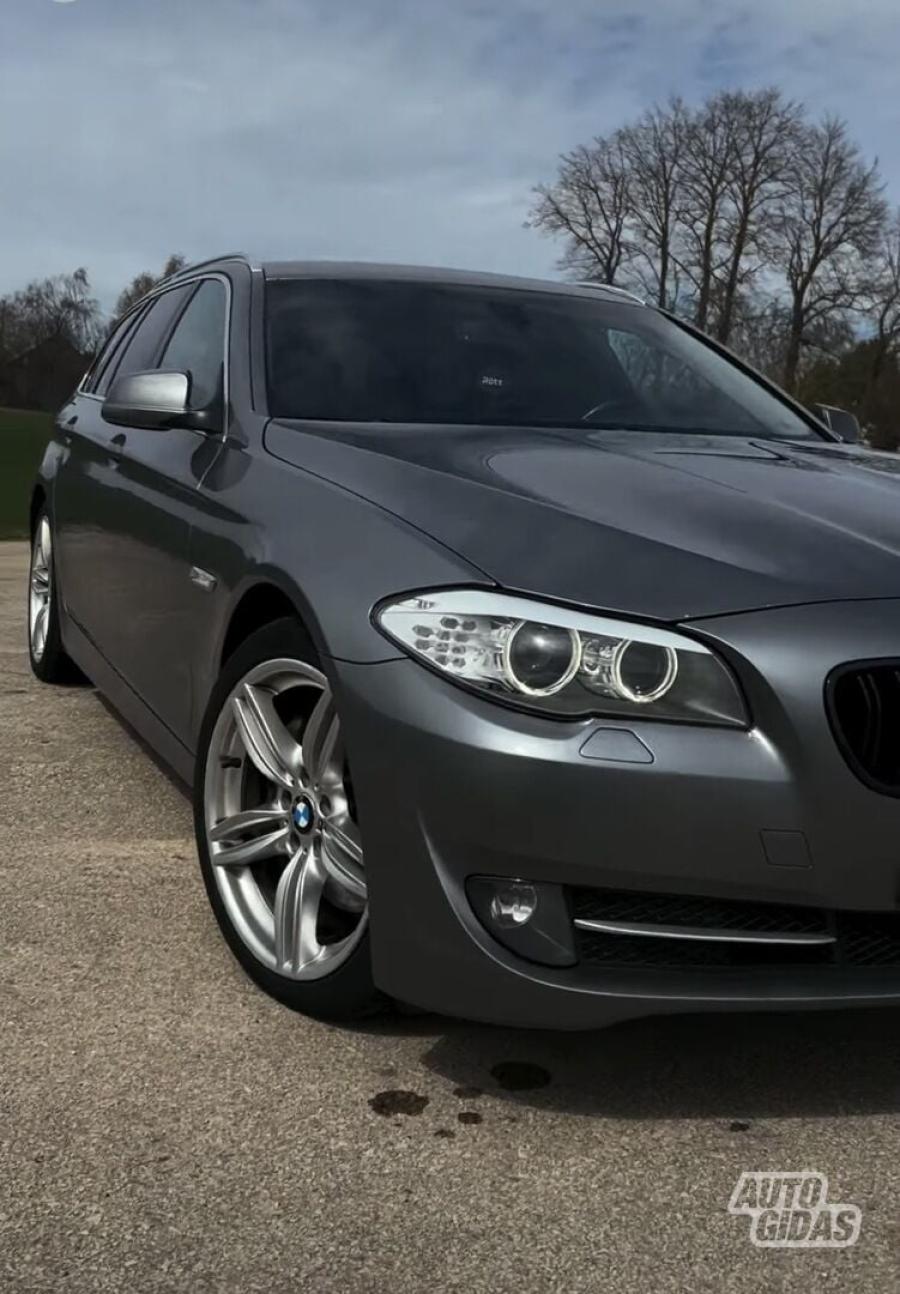 Pelēks BMW 530 2011 Joniškis, ar dzinēja tilpumu 3.00 L un nobraukumu 345 tūkst. km par 8500 €, foto 13 vietnē AUTOMOTO.COM.LV