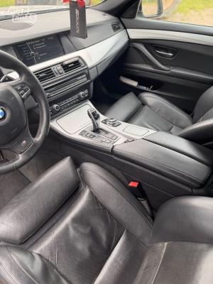 Pelēks BMW 530 2011 Alīta, ar dzinēja tilpumu 3.00 L un nobraukumu 311 tūkst. km par 10490 €, foto 14 vietnē AUTOMOTO.COM.LV