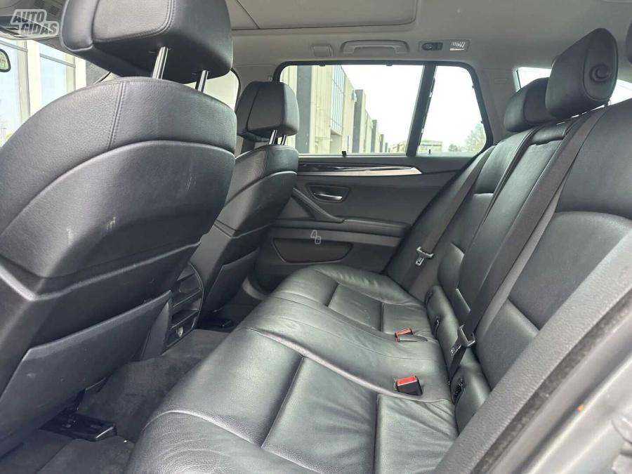 Grey BMW 530 2011 in Vilnius, with an engine capacity of 3.00 L and mileage of 371 thousand km for 7300 €, photo 10 on AUTOMOTO.COM.LV