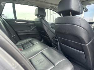 Grey BMW 530 2011 in Vilnius, with an engine capacity of 3.00 L and mileage of 371 thousand km for 7300 €, photo 11 on AUTOMOTO.COM.LV
